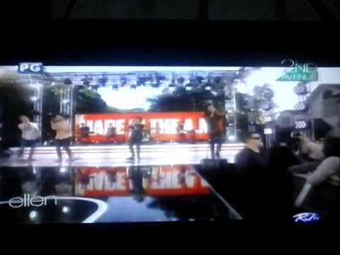 One Direction - Perfect Live Performance on Ellen - YouTube