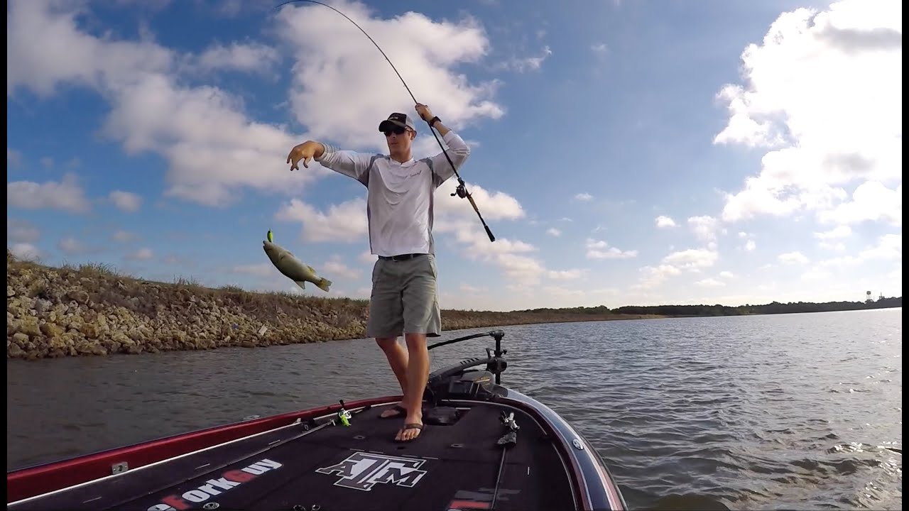 Bass Fishing Crankbaits on Rip Rip Tips - YouTube