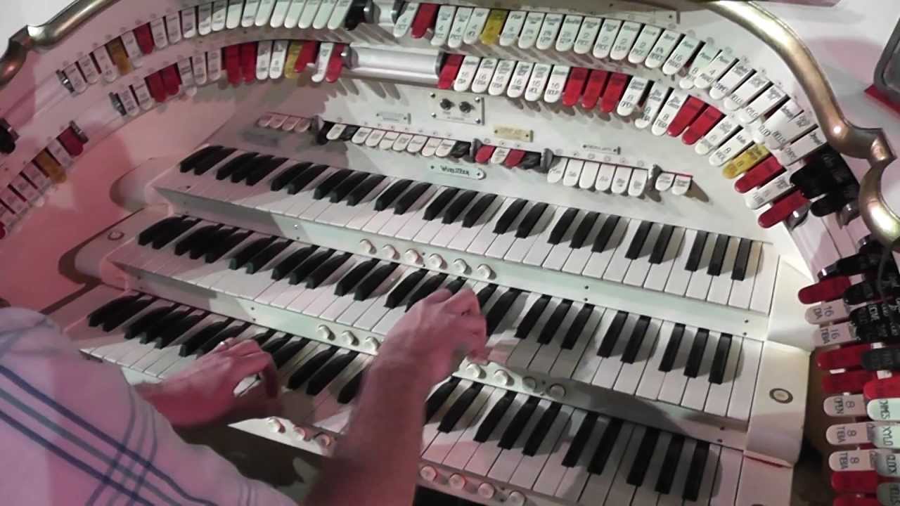Blackpool Tower Wurlitzer Organ Experience 3 - YouTube