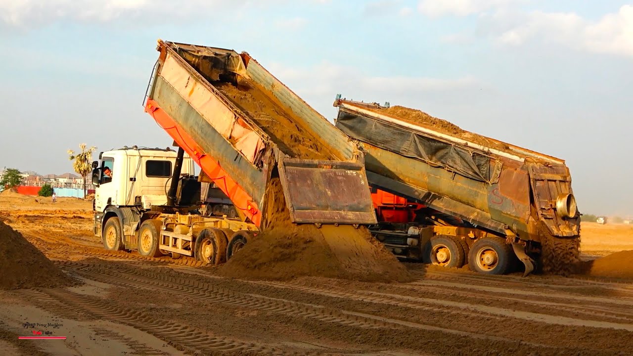 Interesting Power Dumper Truck Sand Spreading Jobs Push With Wheel ...