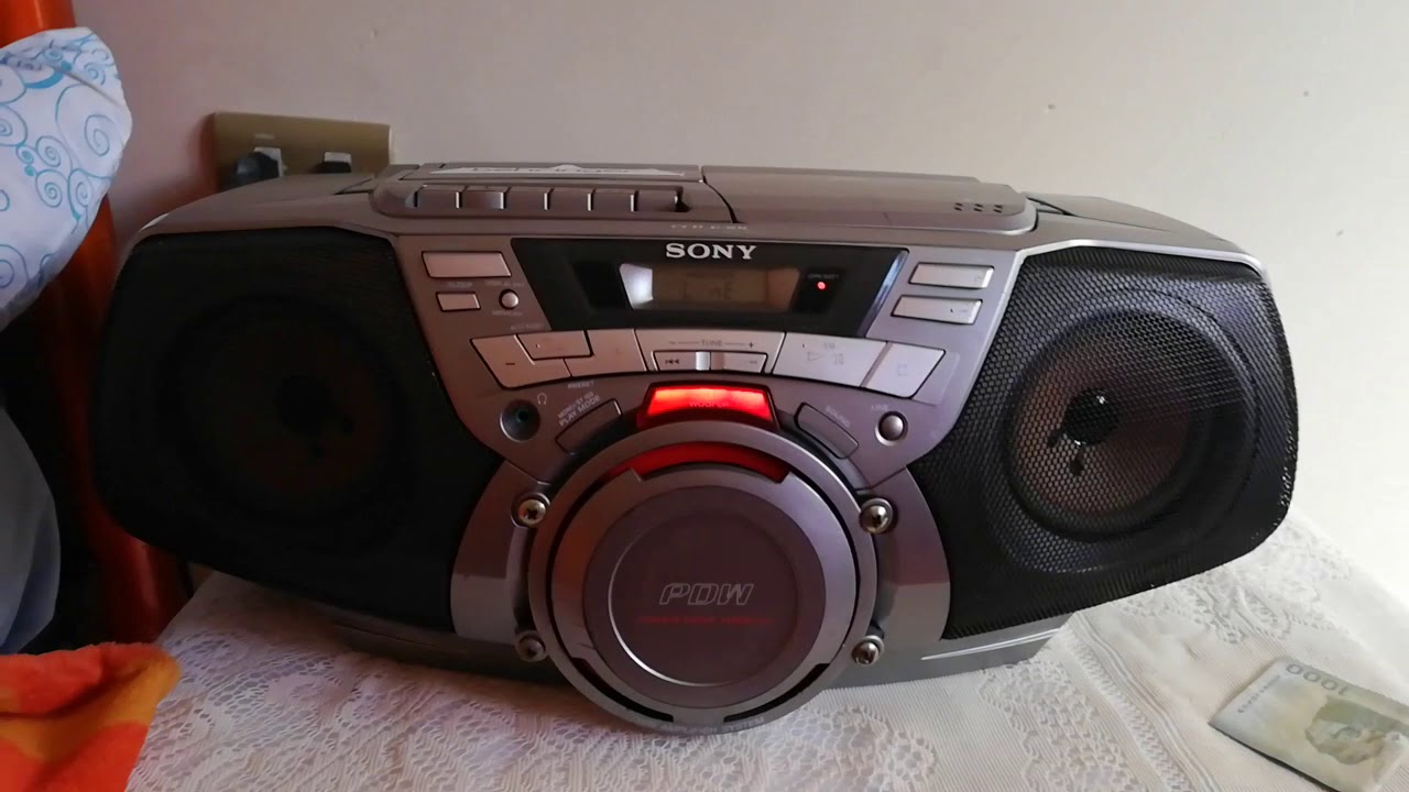 Sony cfd-g30l buen bajo"se recomienda usar audífonos" - YouTube