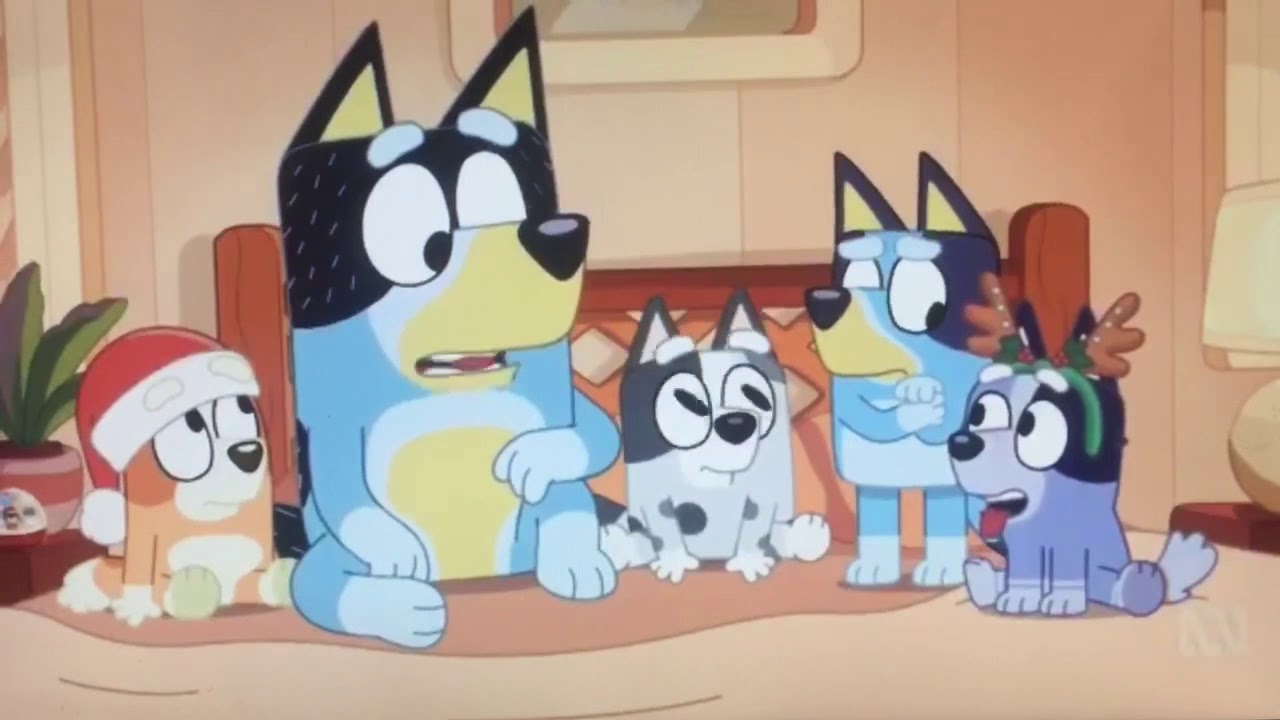 Bluey verandah Santa - YouTube