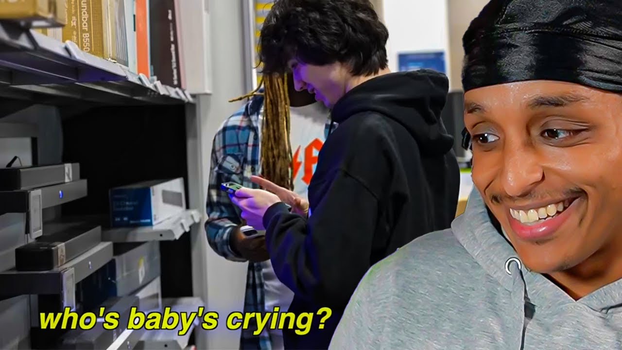 Agent Reacts To Lofe Connecting To Speakers In Best Buy - YouTube