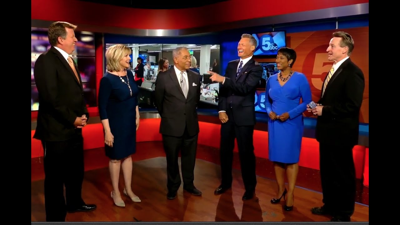 Leon Bibb & Lee Jordan announce their retirement from News 5 - YouTube