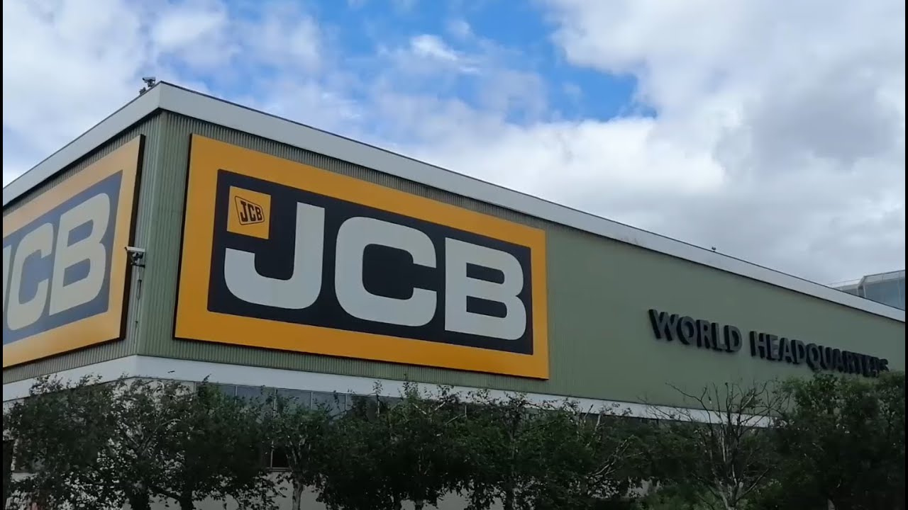 A visit to JCB World HQ - YouTube