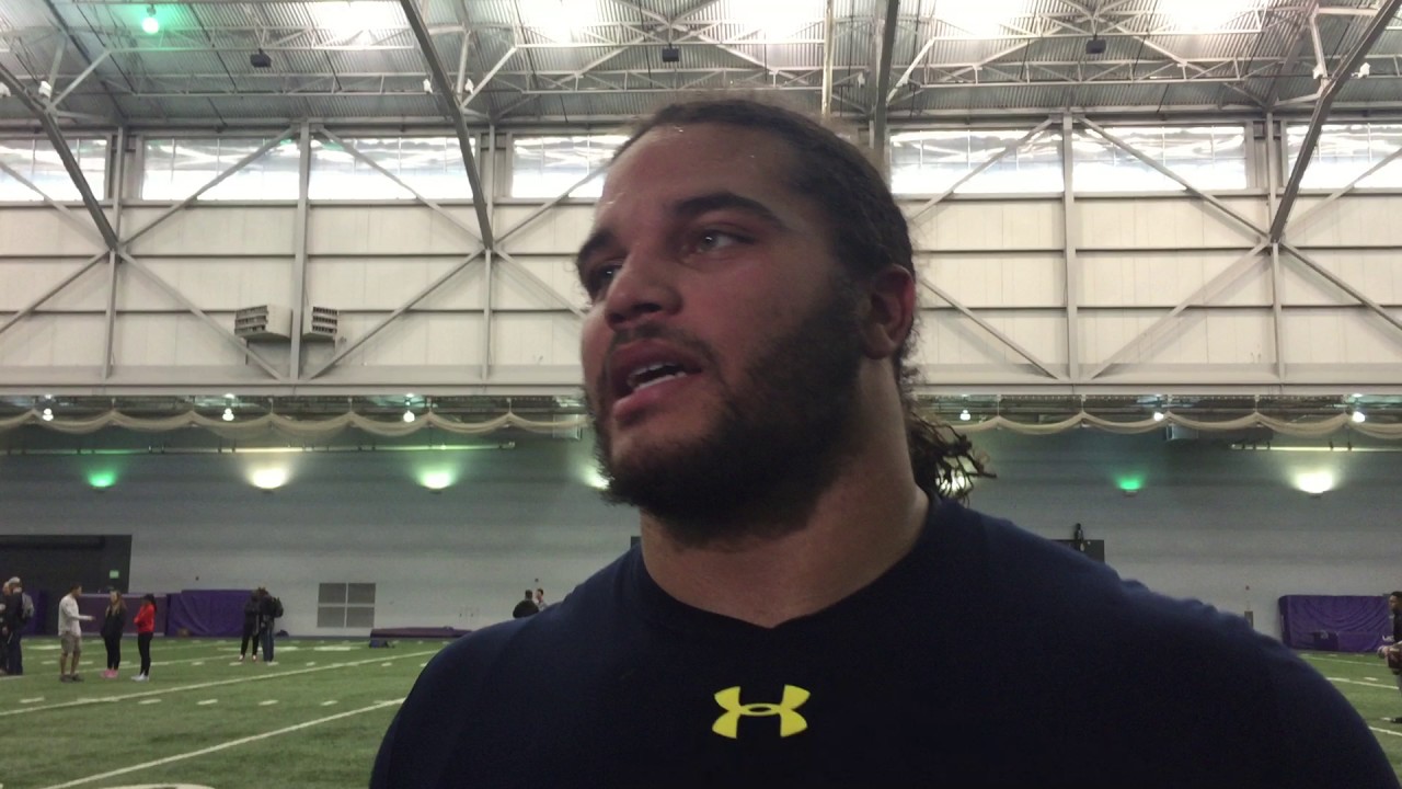 DL Elijah Qualls talks at UW Pro Day - YouTube