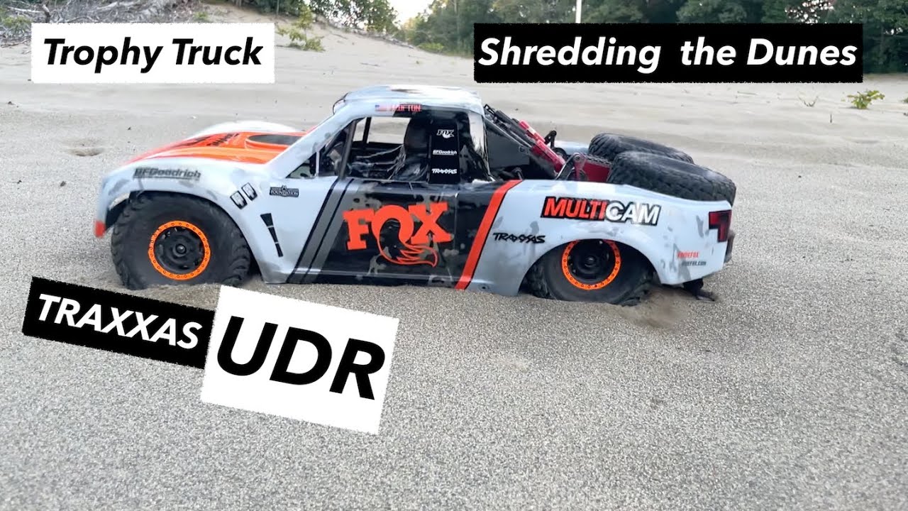 Traxxas UDR Sand Bash Slow motion Scale Driving Fox Trophy Truck - YouTube