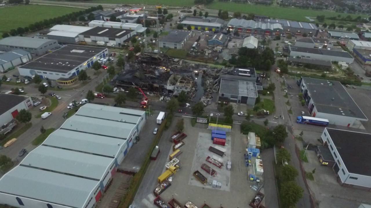 Brand industrie terrein Obdam - YouTube