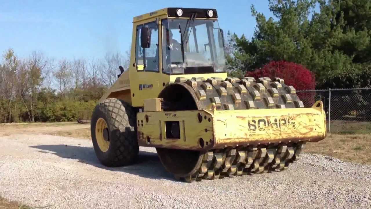 Bomag BW211 - YouTube