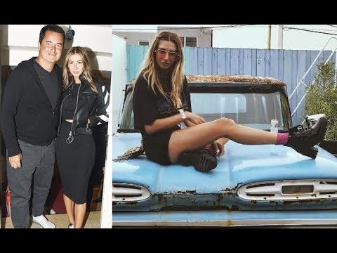 Şeyma Subaşının Yağmurda Üstü Açık Arabayla Gezmesi