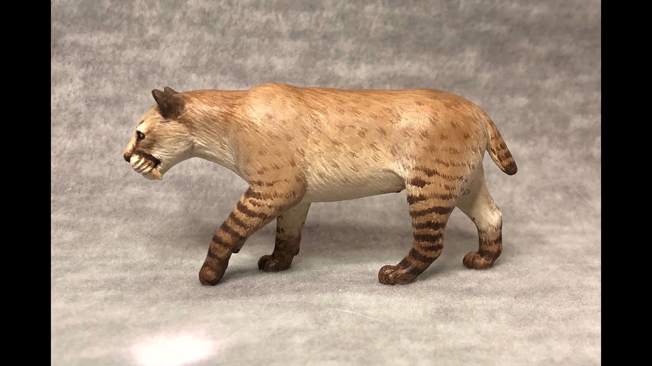 How to Sculpt a Smilodon Family - YouTube