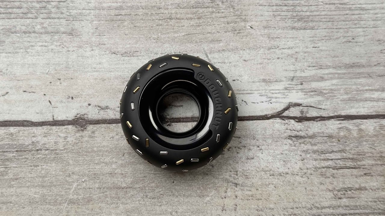 Lautie Doughnut Zirc Haptic Ring Fidget Toy. Fablades Full Review - YouTube
