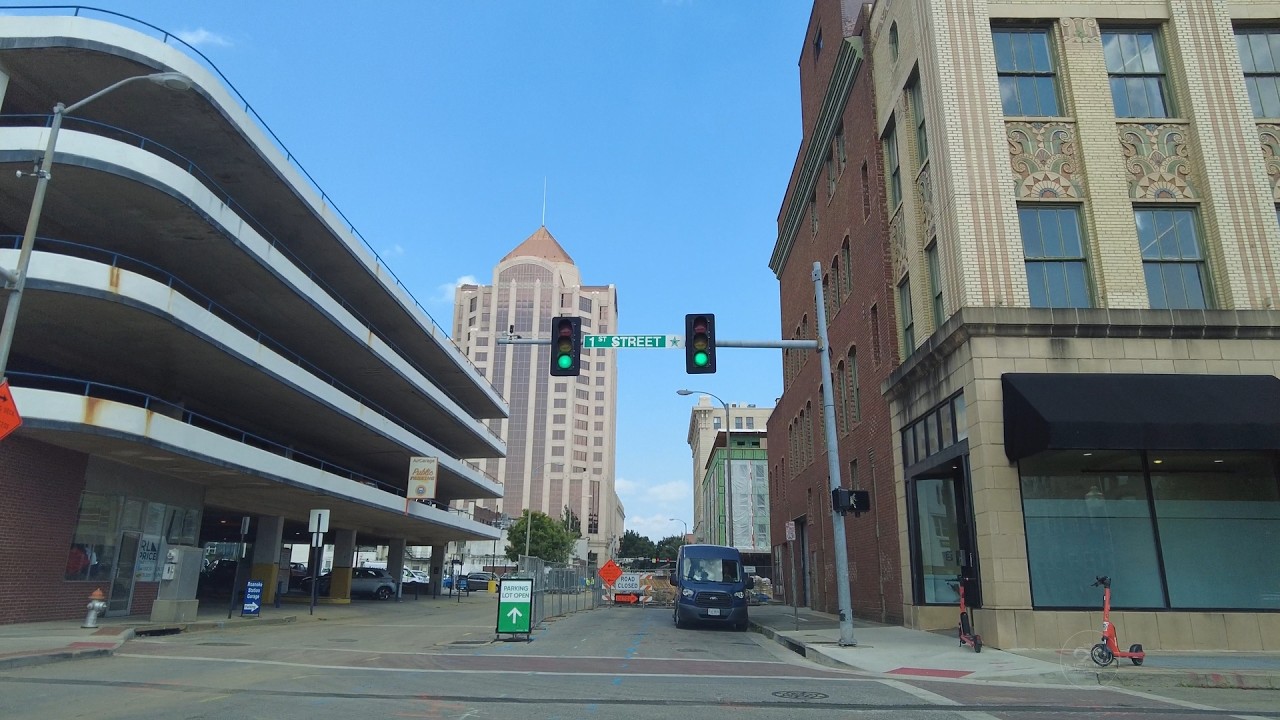 Roanoke, Virginia - [4K] Downtown Tour - YouTube