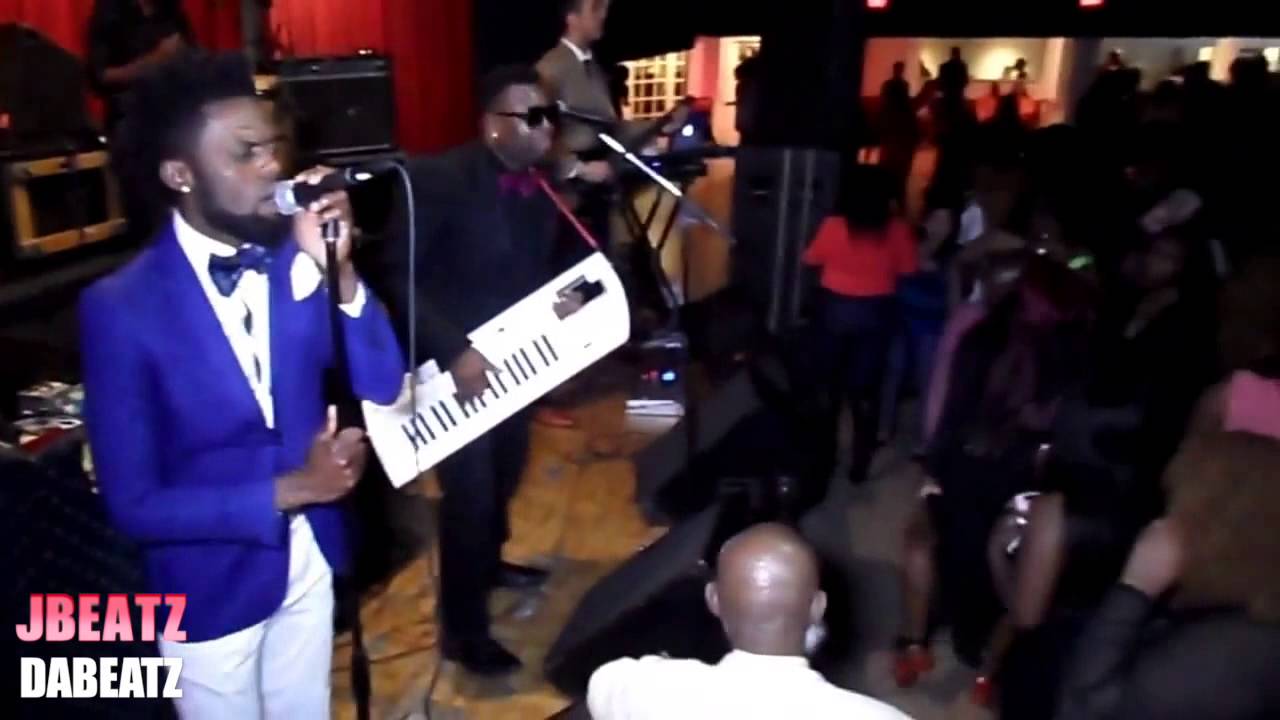 JBEATZ - IT'S GETTING LATE Live in Boston - YouTube