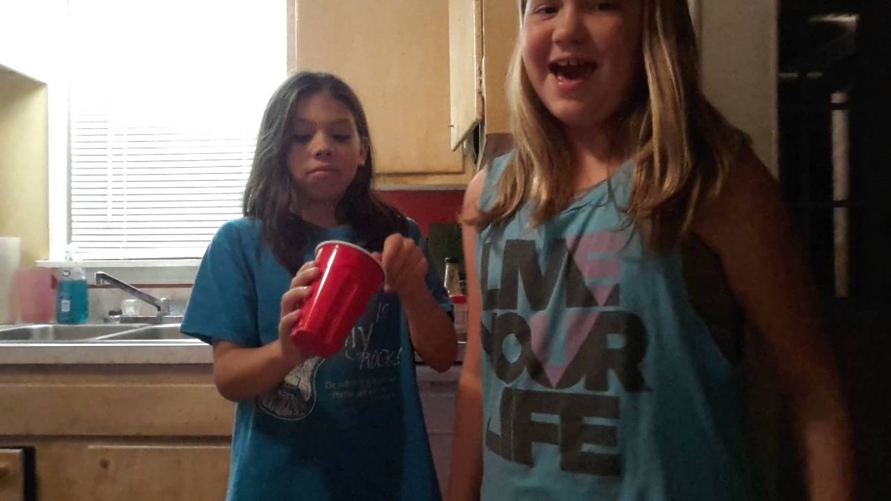 Ukkkkkkkk (dakota) guess that snack - YouTube