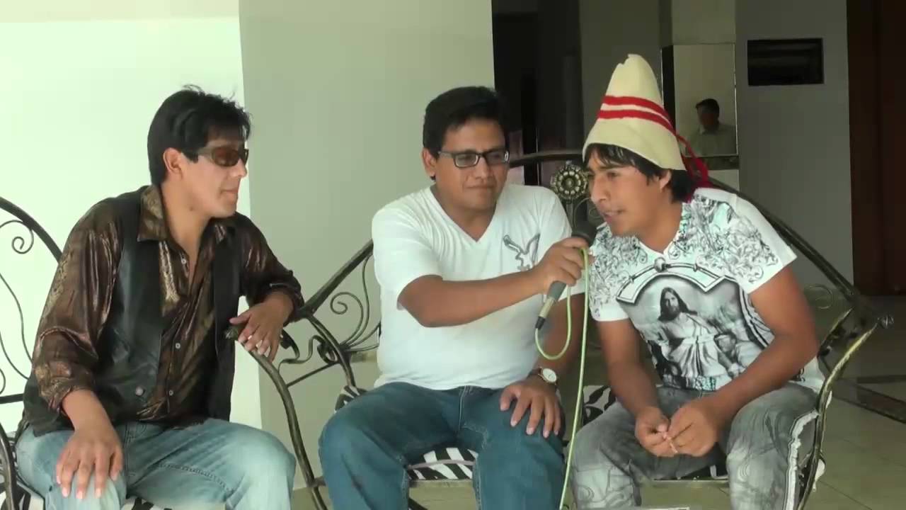 LA CUCHIPANDA CON EL CHOLO JUANITO Y RICHARD DOUGLAS - YouTube