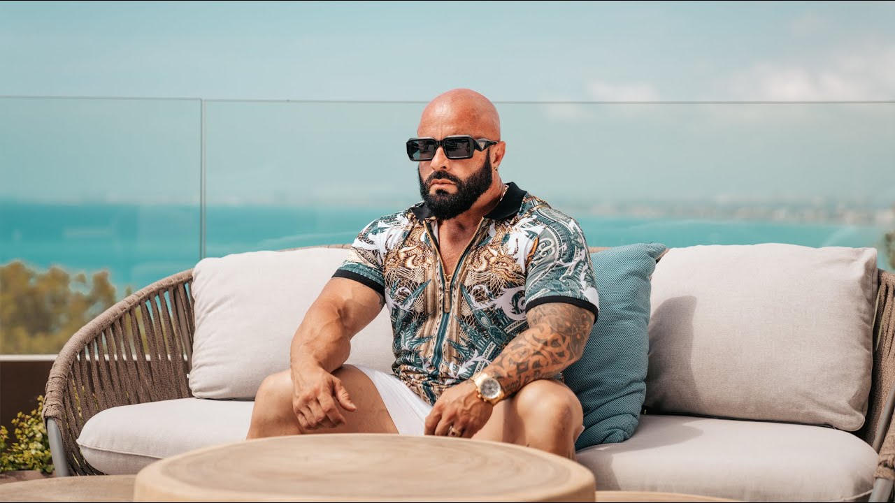 Toni H - Coronamos (Video Oficial) - YouTube