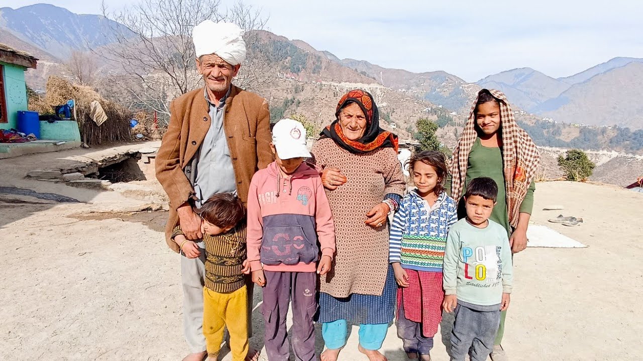 Indian Pahadi Village life ️ Pahadi Life Style Vlog 🥰|| pahadi Language ...