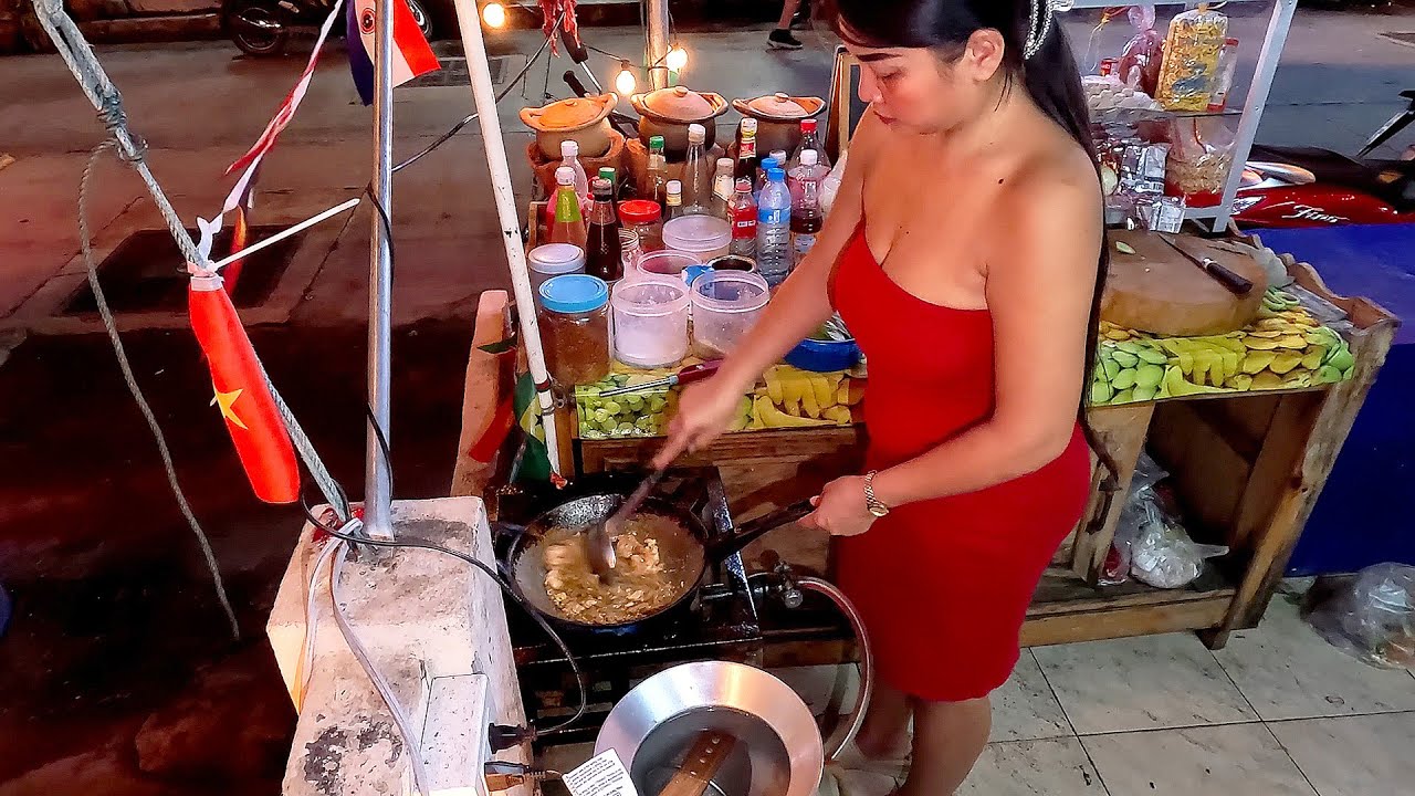 Pork Fried Rice & Pad Thai Cooked by Sexy Lady - Thai Street Food - YouTube