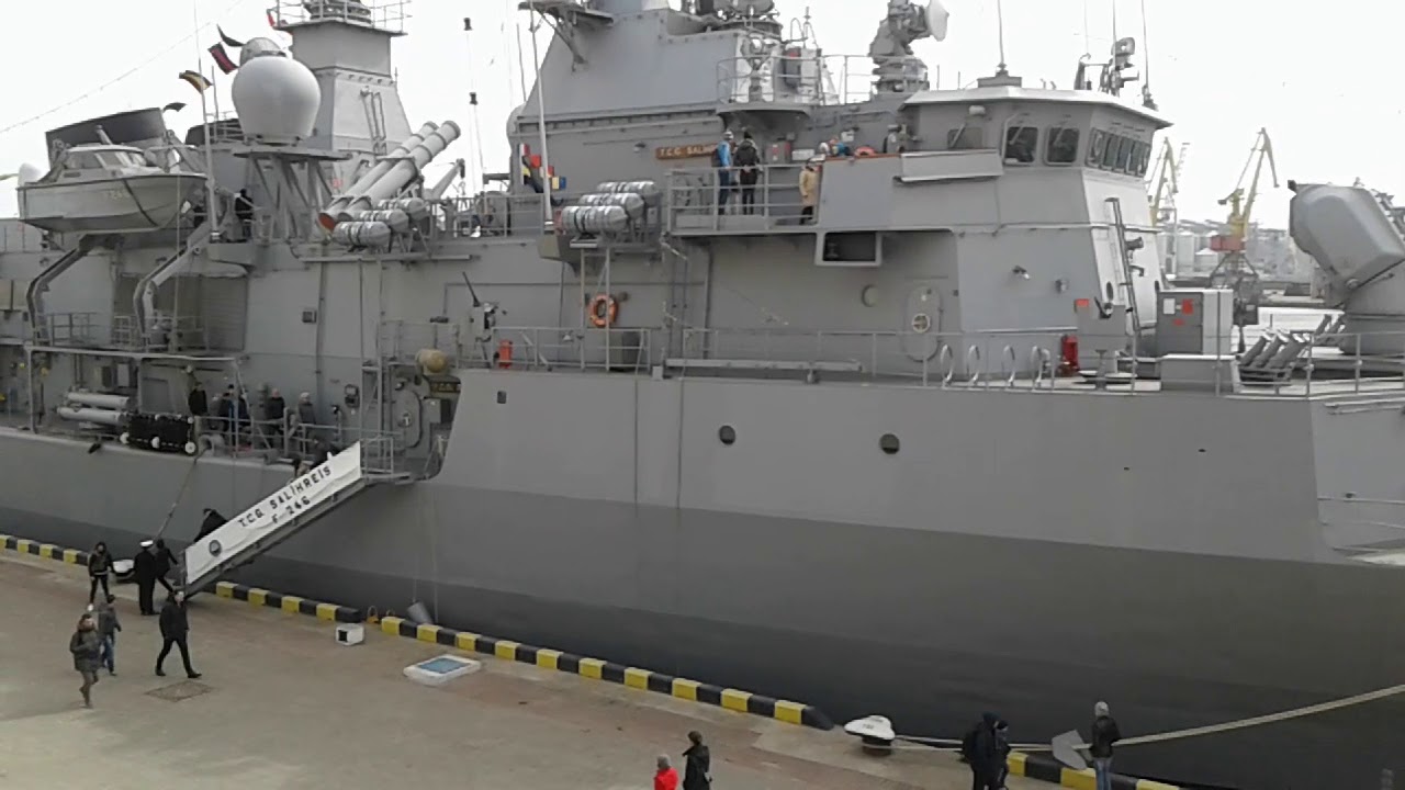 В Одессе. Turkish ship TCG SALİHREİS (F-246) in the port of Odessa ...