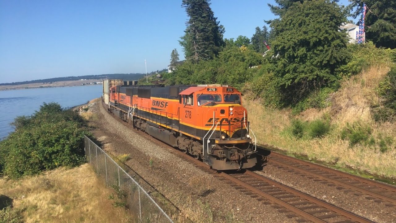 BNSF 278 Southbound Trash Train at Steilacoom, WA. - YouTube