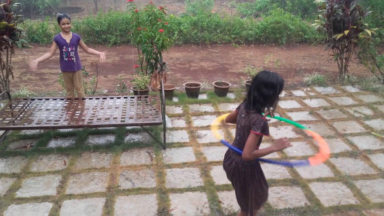 In Pali two girls dancing - YouTube