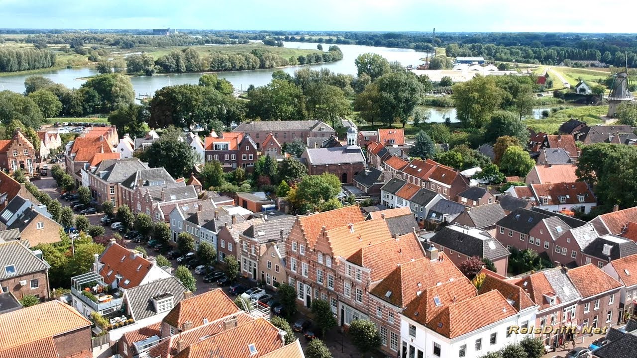 Woudrichem, fortified town, seen from above - YouTube