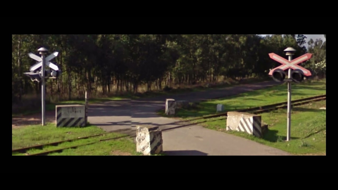 (Loud Video) sardinian/danish level crossing sound effect - YouTube