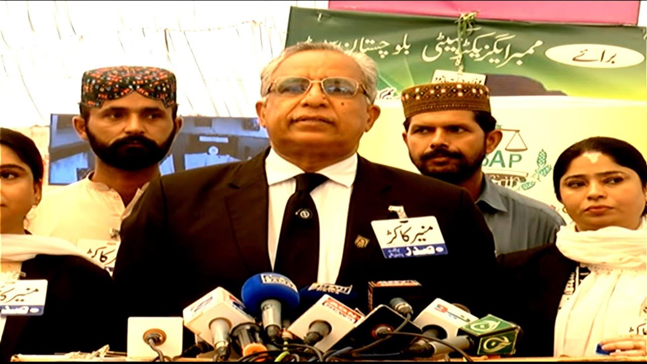 PTI Azhar Siddique Advocate Emotional New Conference At Lahore High ...