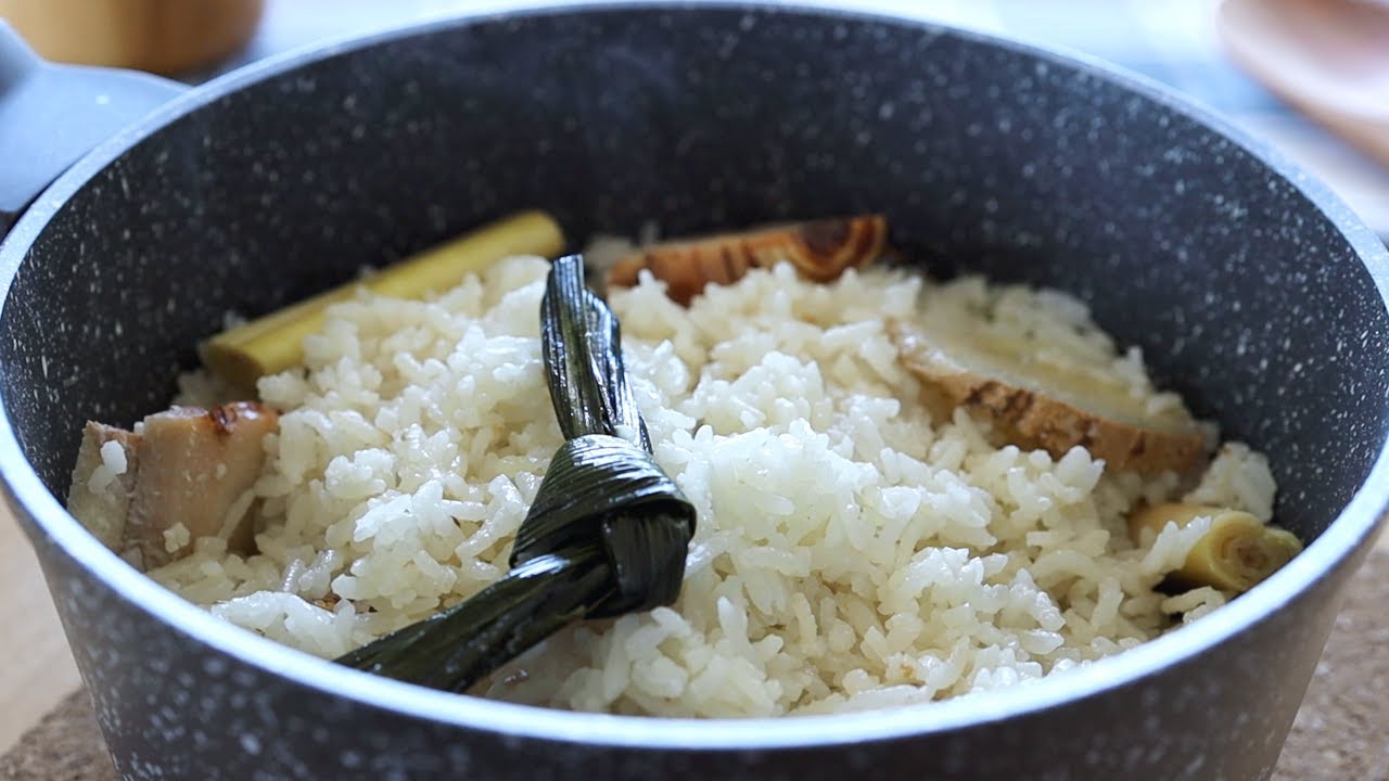 Nasi Lemak Coconut Rice | Malaysian Food Recipe - YouTube