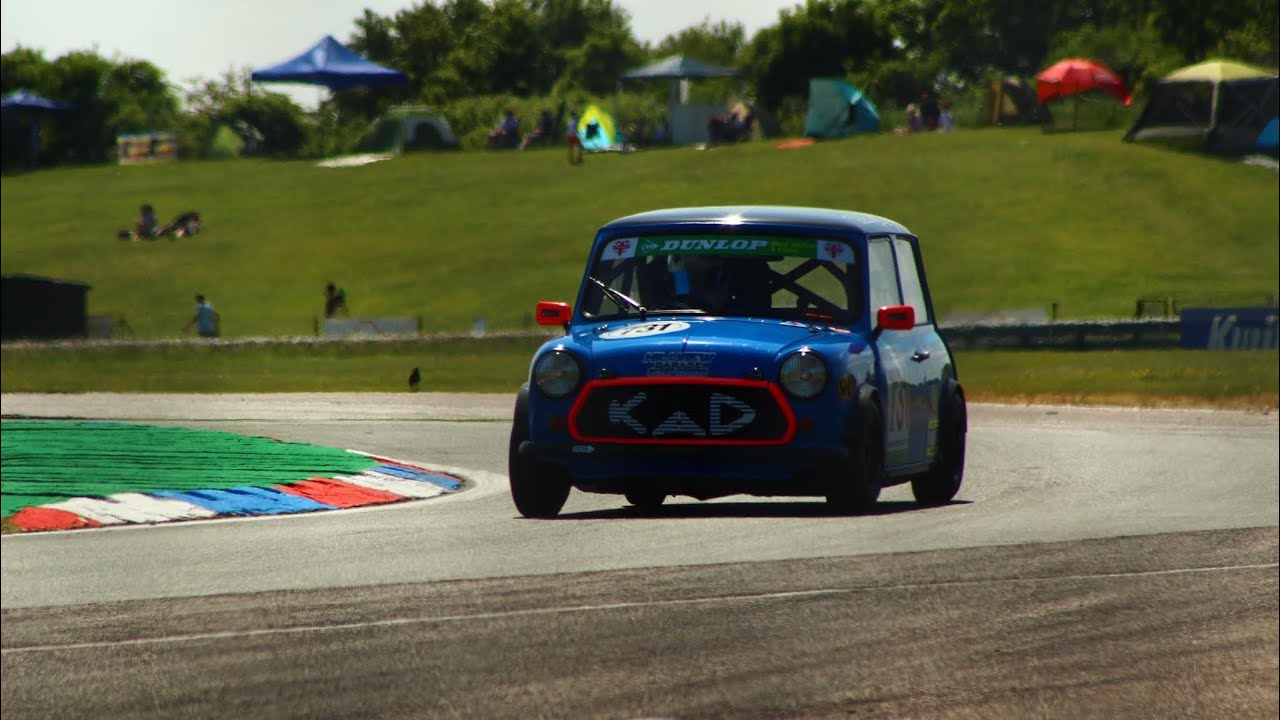Dunlop Mini Se7en Challenge Thruxton 3rd-4th June 2023 - YouTube