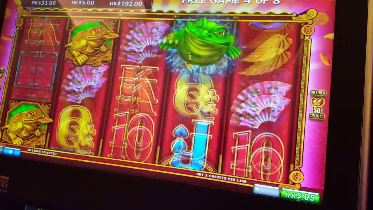 Small jackpot in Macau casino (마카오 카지노에서 소소한 잭팟) - YouTube