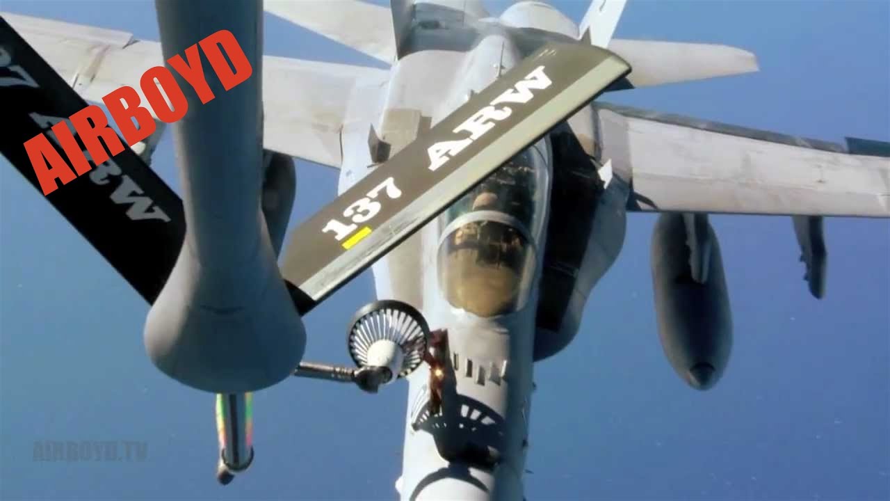 F/A-18 Hornet Aerial Refueling - YouTube