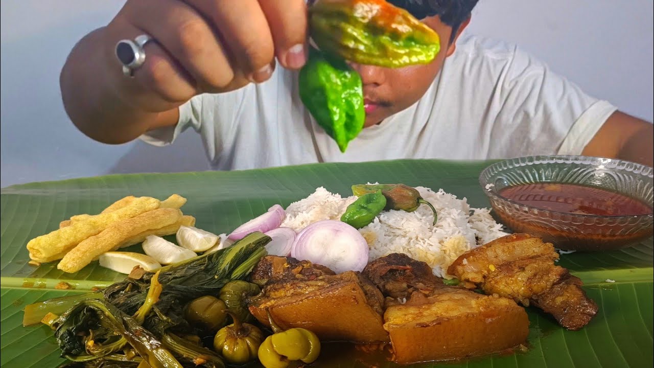 MUKBANG: Eating spicy huge Pork with Basmati rice & two king chilli ...