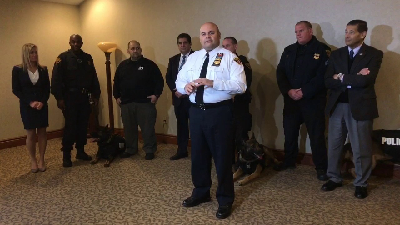 Cleveland Division of Police Canine Unit receives donation - YouTube