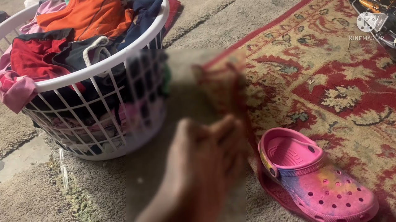 Reverse Flash phasing hand - YouTube