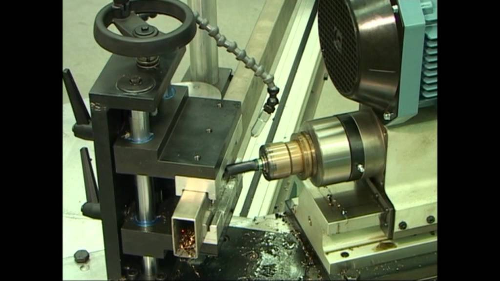 MACHINE PERCEUSE DE TUBES TYPE FORUS - YouTube