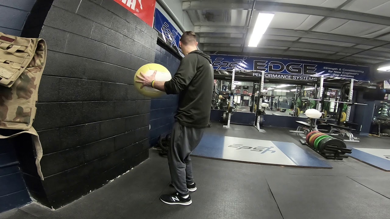 Med Ball 1:4 Squat Chest Pass - YouTube
