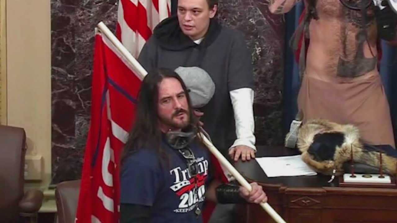 Man faces 1st sentencing for felony in riot at US Capitol - YouTube