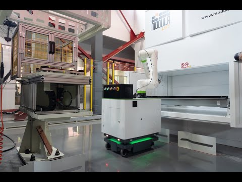 MiR250 at Wuhan Institute of Shipbuilding Technology - YouTube