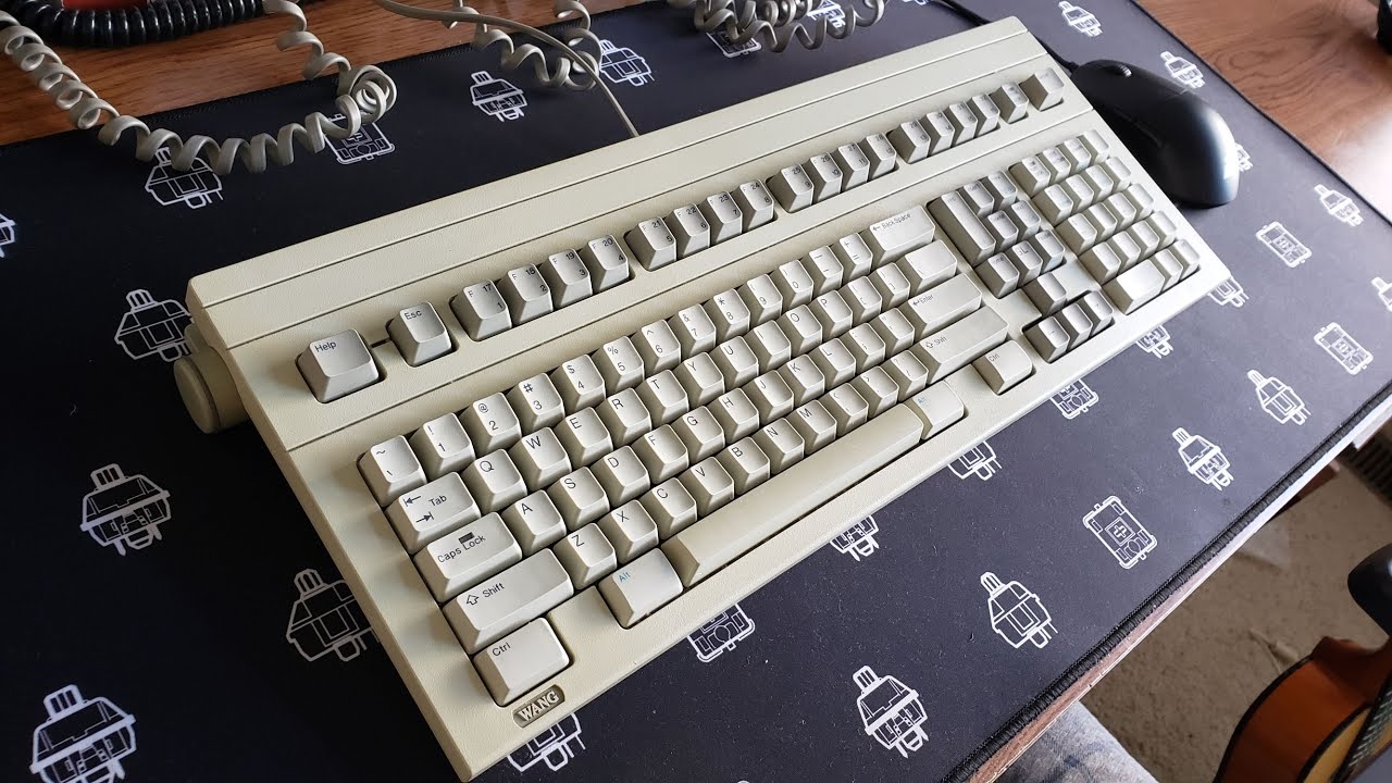 Wang Model 724 Keyboard Typing Demo [Alps SKCM Salmon] - YouTube