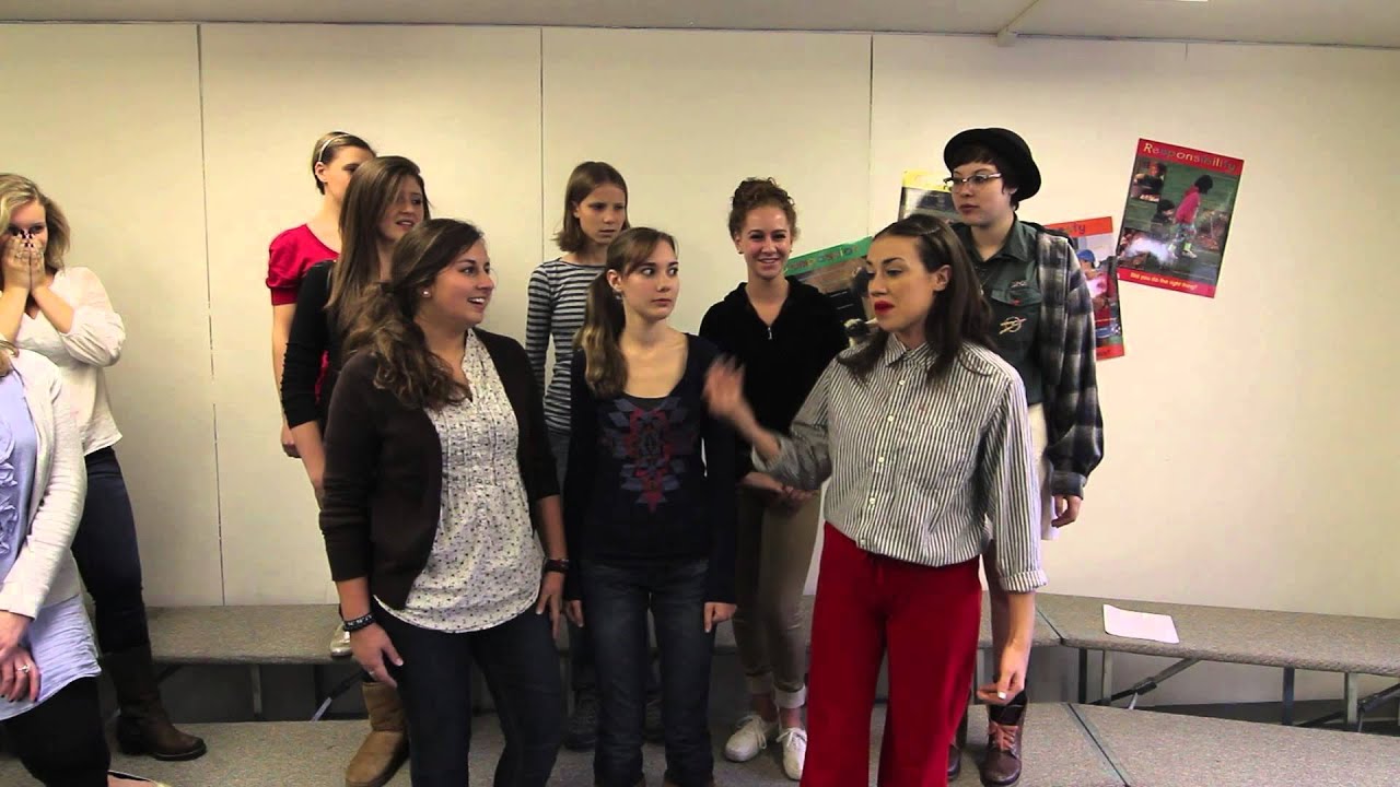 HOW TO TEACH A CHOIR TO SING - YouTube