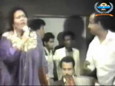 Xaliimo Khaliif Magool 2.flv - YouTube