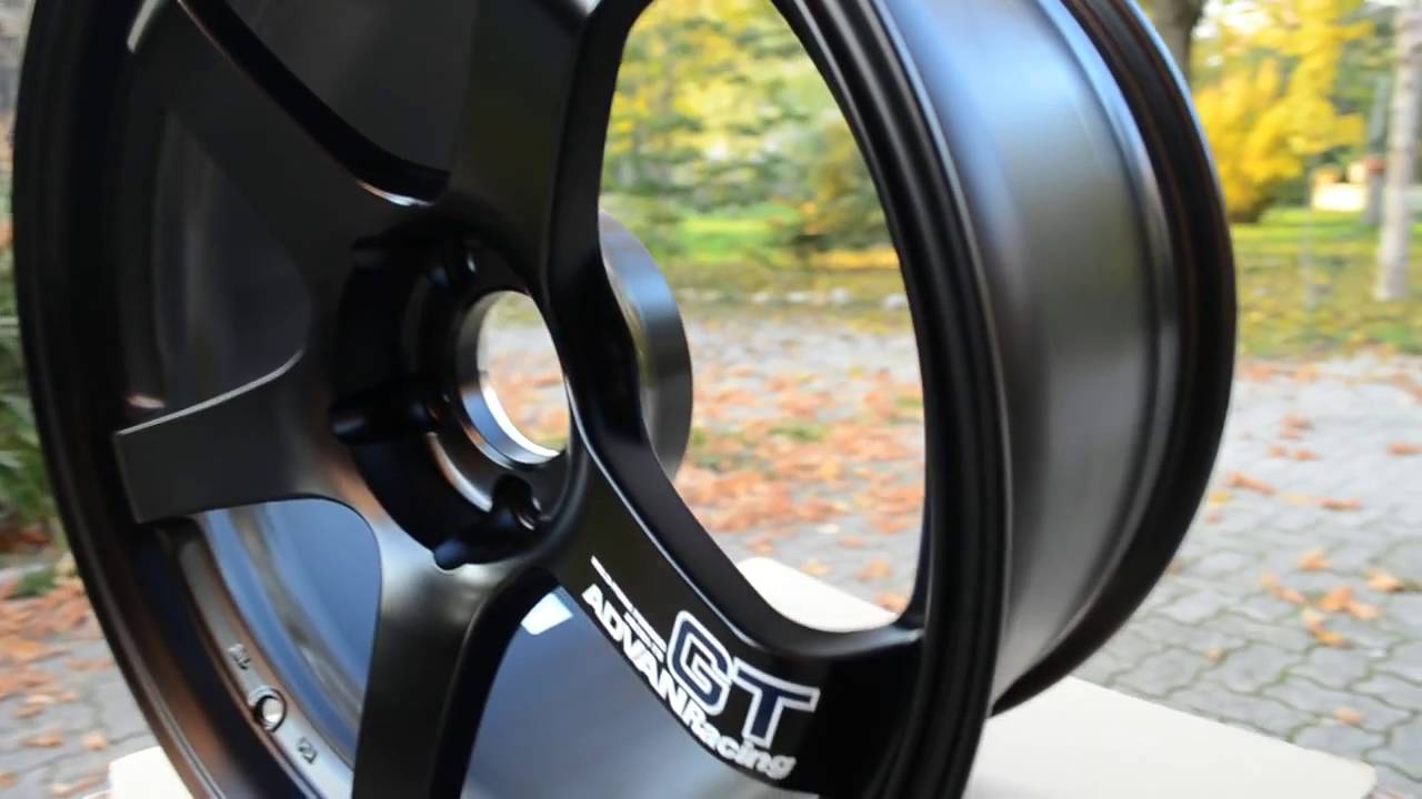 ADVAN Racing GT 18x10J +22 - YouTube