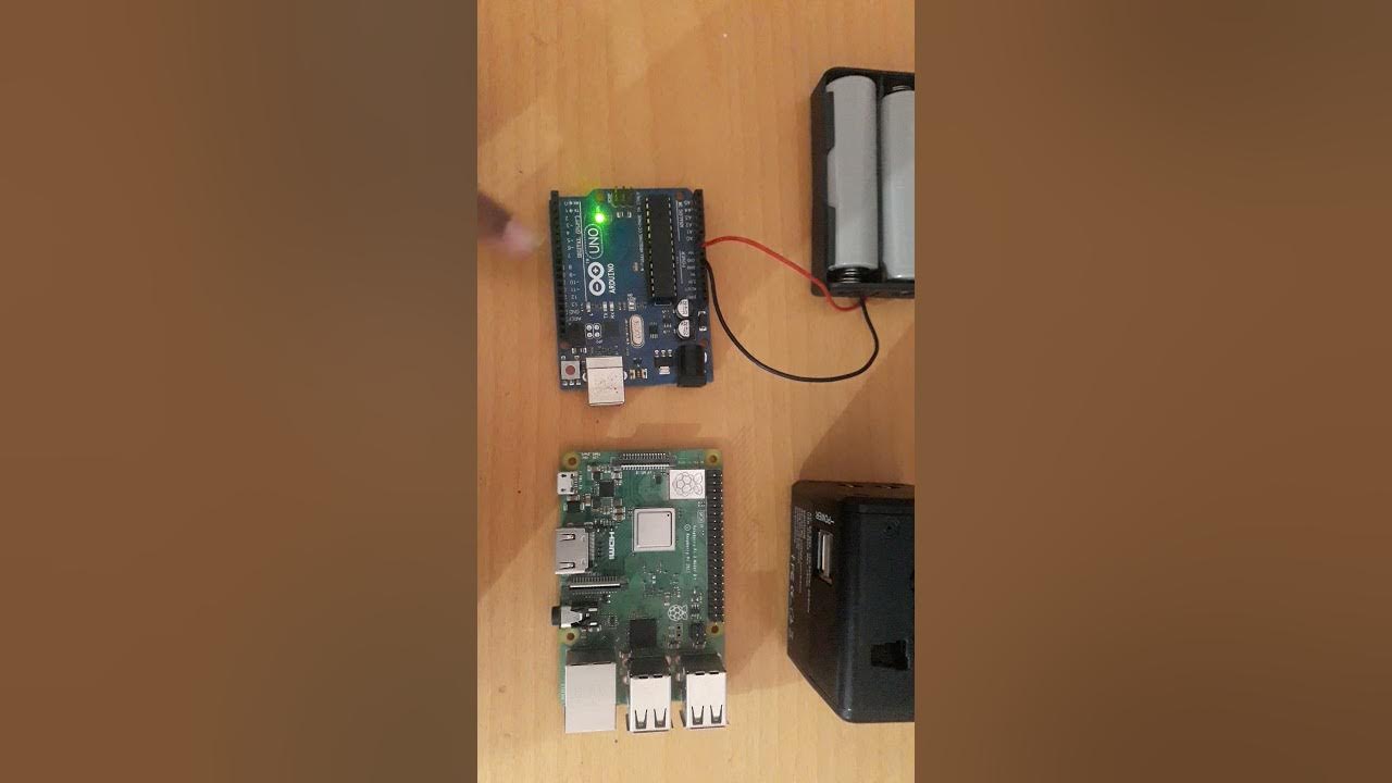 POWERING RASPBERRY PI USING 18650 BATTERIES AND ARDUINO - YouTube