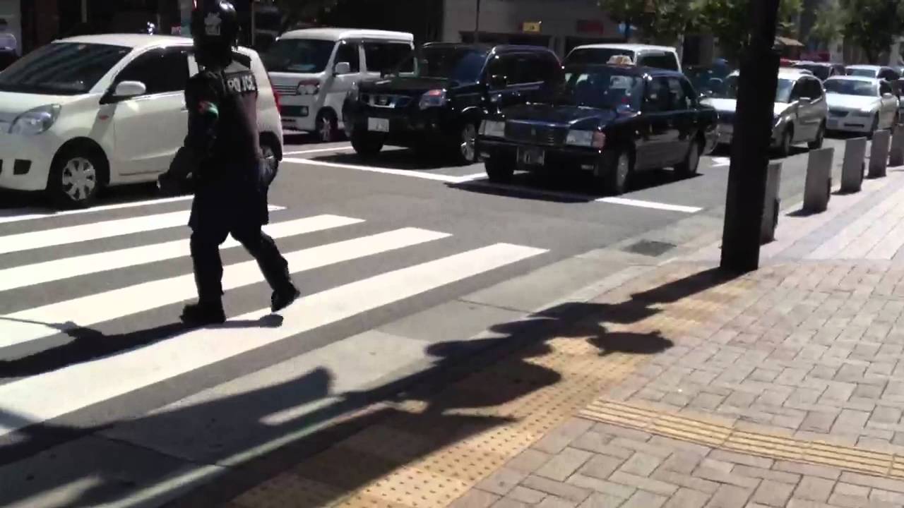 Japanese riot police - YouTube