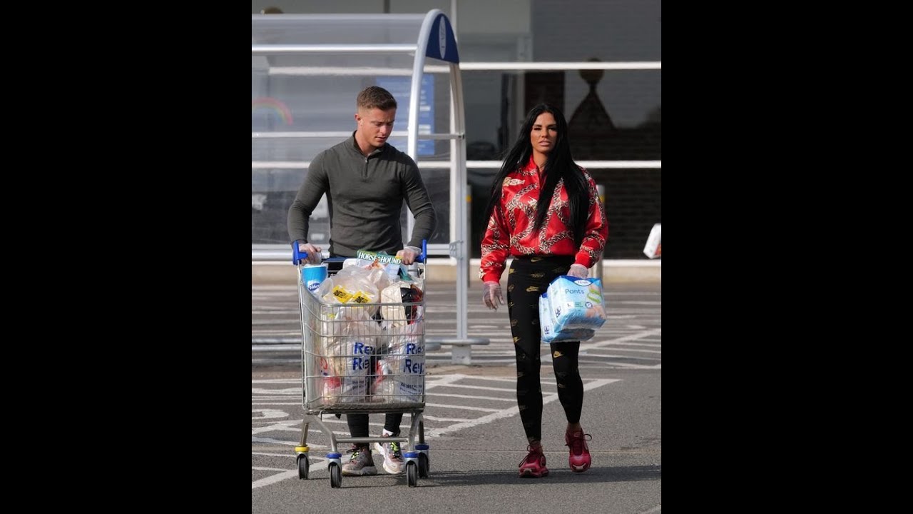 Katie Price purchases incontinence pants on trip to Tesco with coach ...