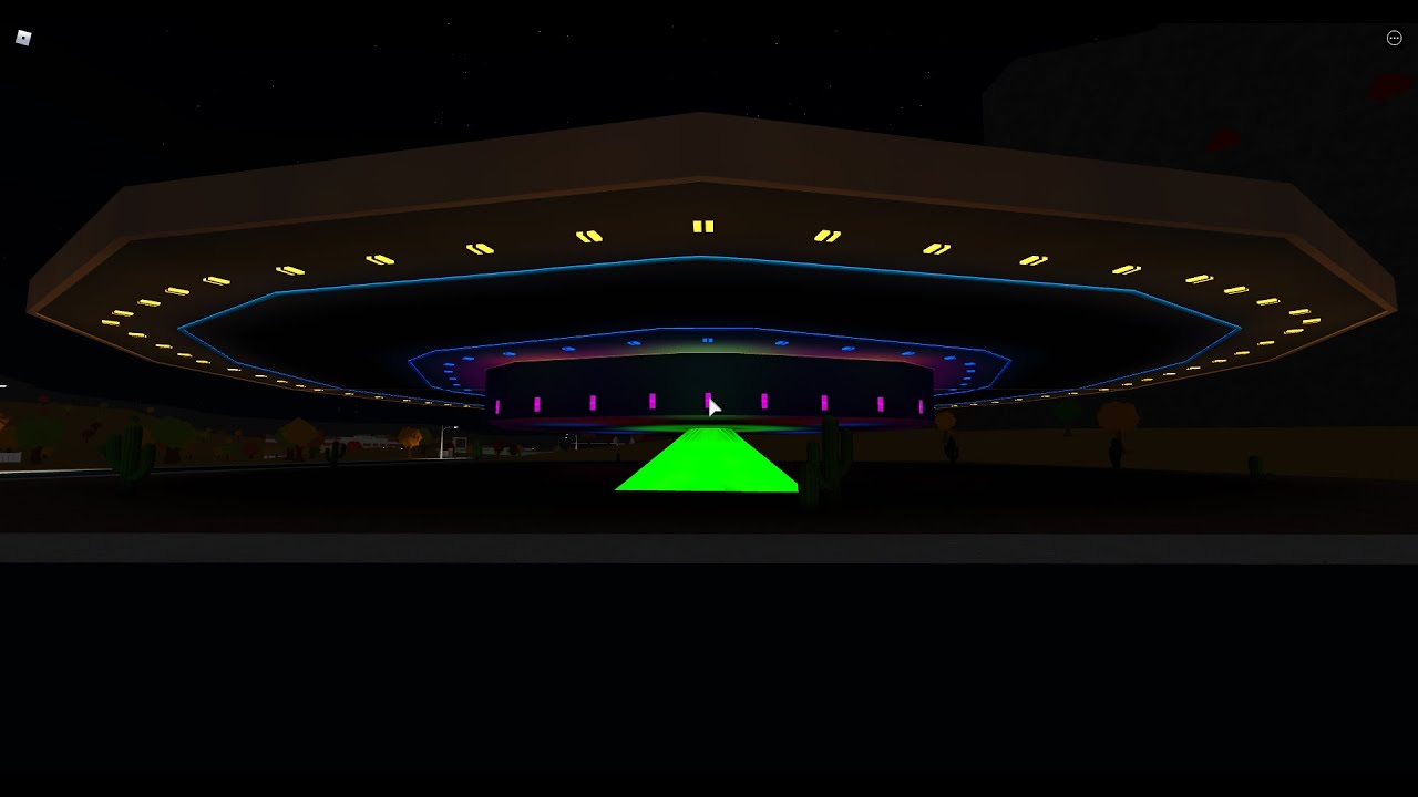 Welcome To Bloxburg! UFO Build - YouTube
