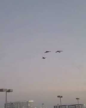 B-2, B-52, B-1B formation - YouTube