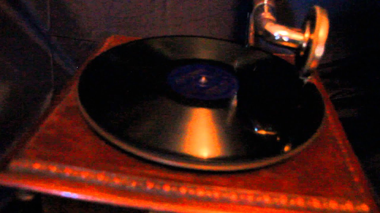 Pathe Model B 1906 Phonograph plays 78 RPM records - YouTube